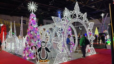 Commercial Holiday Decor | Mosca Design